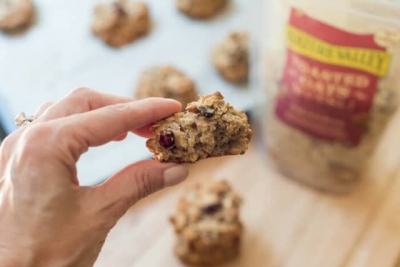 Soft-Bake Muesli Breakfast Cookies