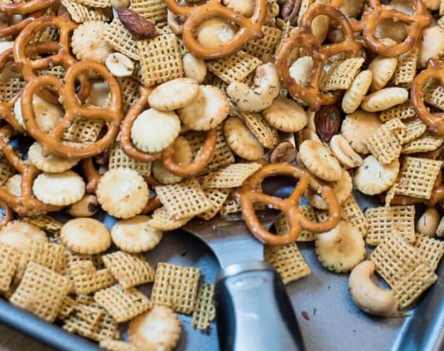 Garlic Dill Snack Mix (Ranch-Style Chex Mix) | Valerie's Kitchen