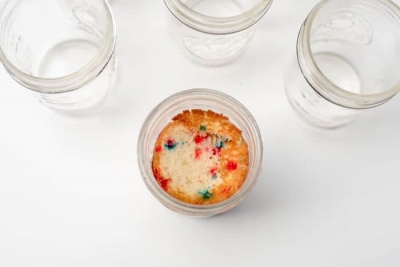 Patriotic Funfetti Mason Jar Cupcakes | Valerie's Kitchen