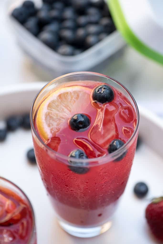 Summer Berry Lemonade | Valerie's Kitchen