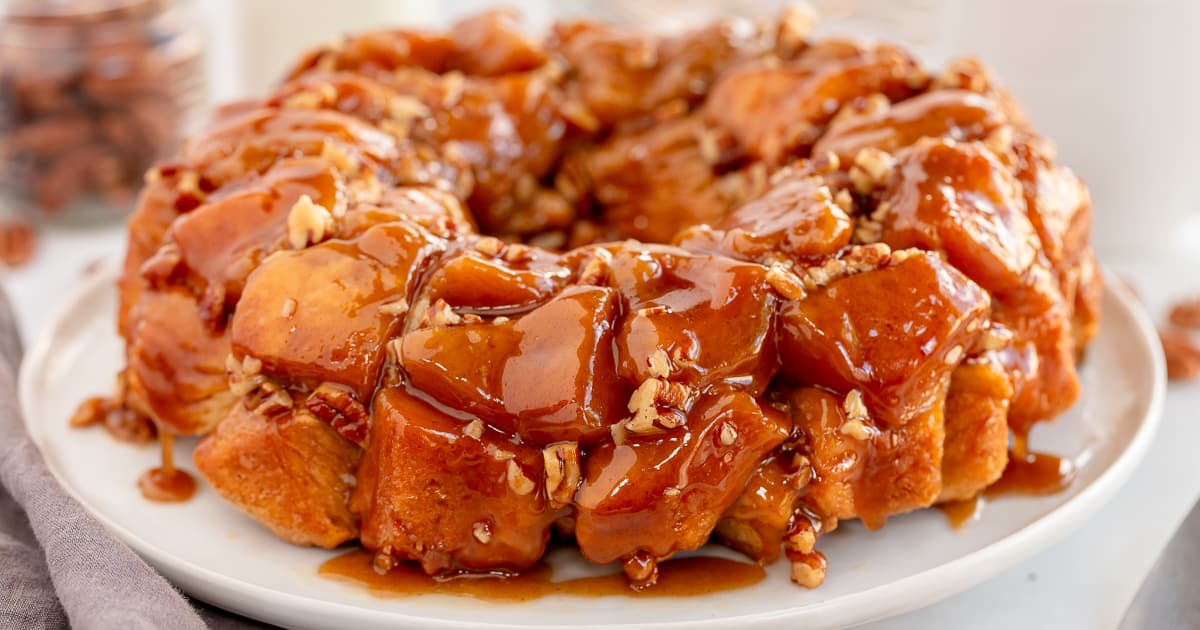 Easy Maple Pecan Monkey Bread | Valerie's Kitchen