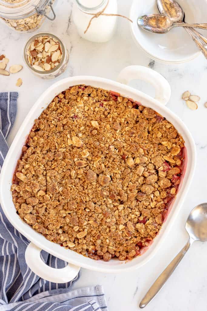 Rhubarb Crisp