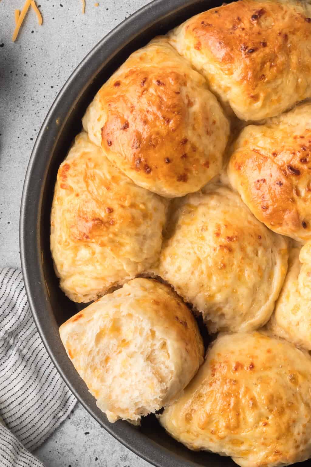Cheddar Dinner Rolls | Valerie's Kitchen