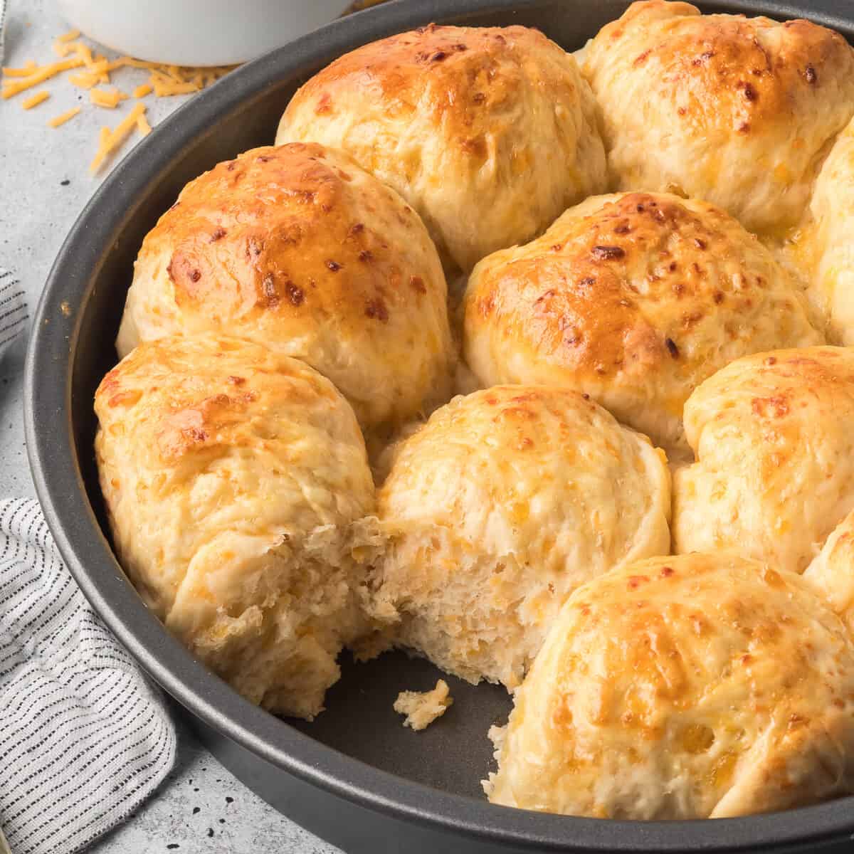 Cheddar Dinner Rolls | Valerie's Kitchen