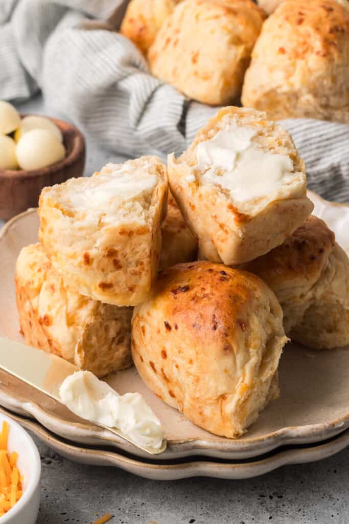 Cheddar Dinner Rolls | Valerie's Kitchen