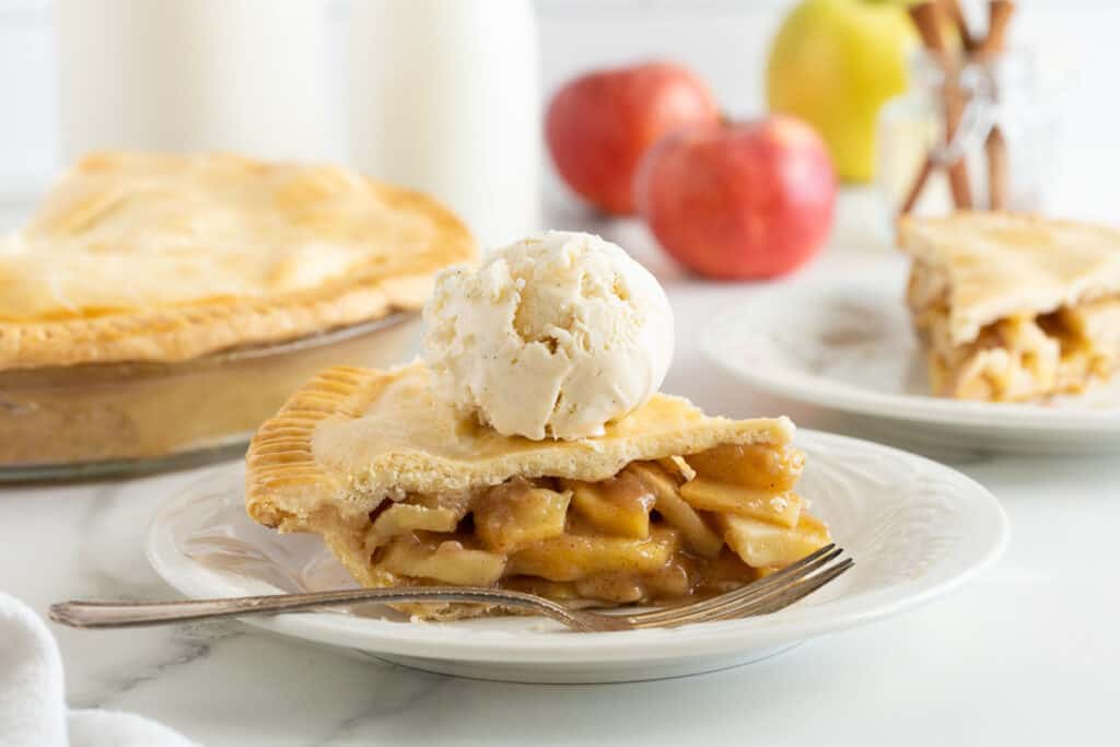 Classic Double Crust Apple Pie