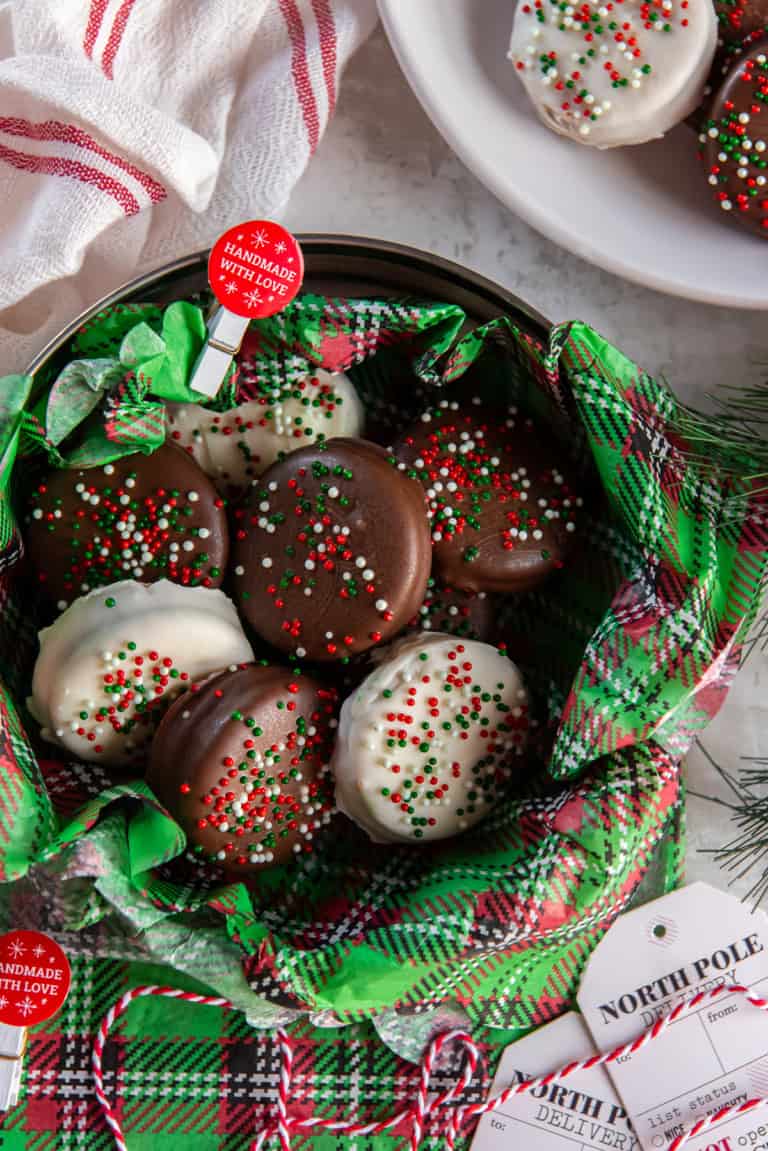Chocolate-Dipped Ritz Cracker Cookies